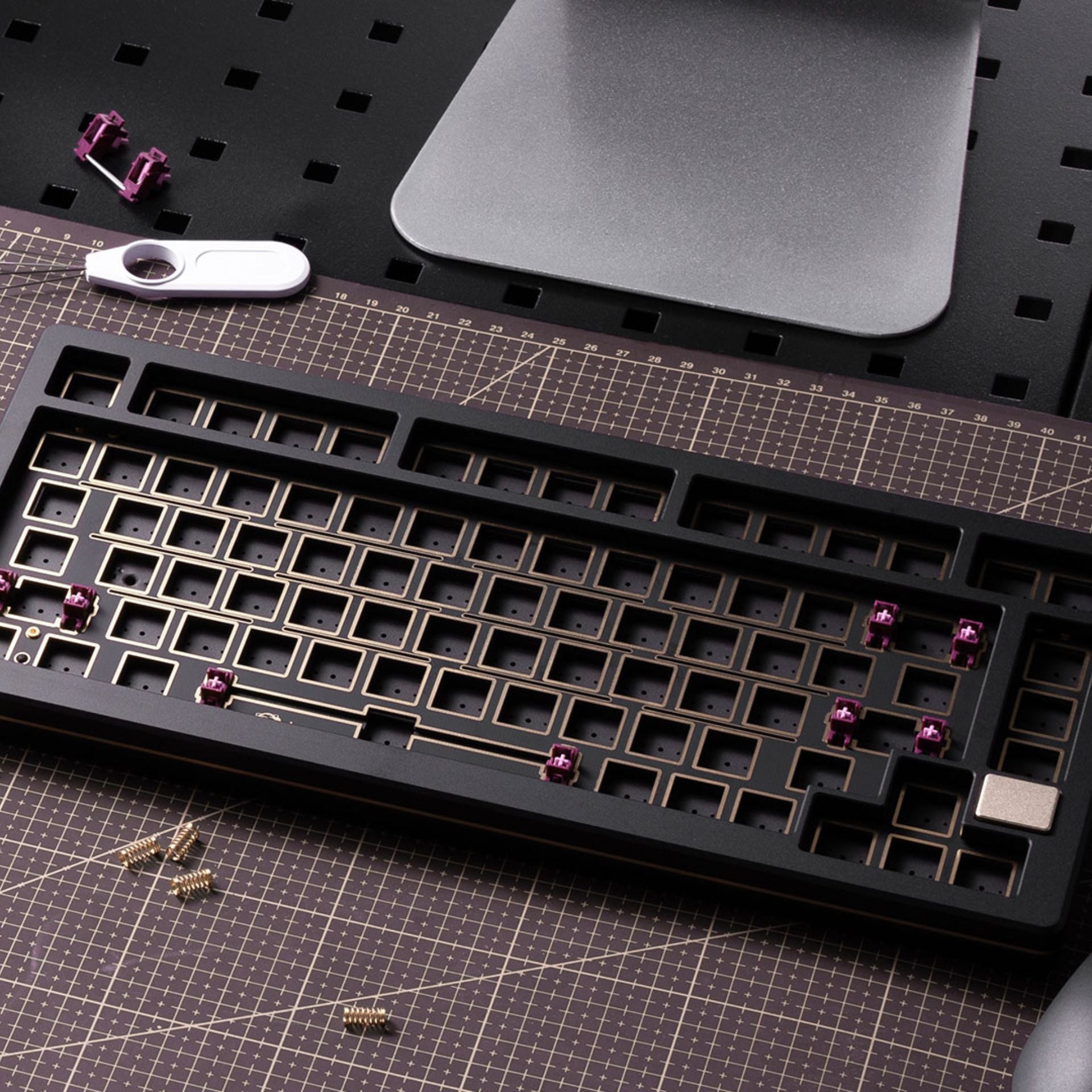 Barebones – Page 2 – The Laboratory by RF Gaming